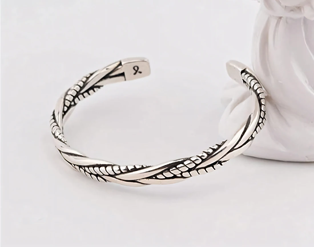 Woven Strength Charity Bracelet – Ribbon of Hope